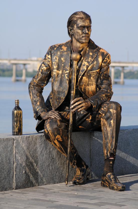 What’s a Living Statue?